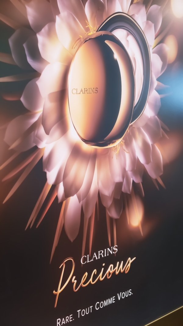 Clarins Precious, la toute nouvelle gamme luxueuse de Clarins. Rare ...